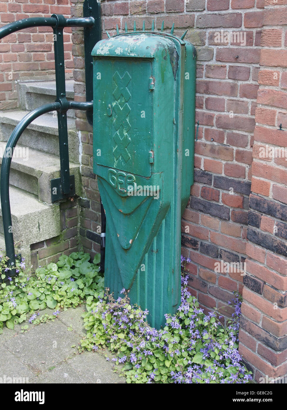 This image depicts the electrical cabinet (stroomkast) located at Jozef ...