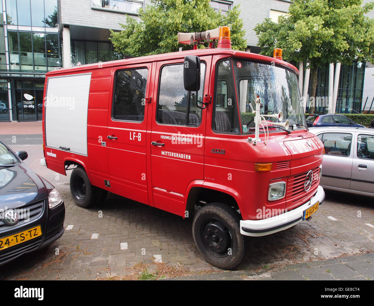 Vintage mercedes fire engine hi-res stock photography and images - Alamy