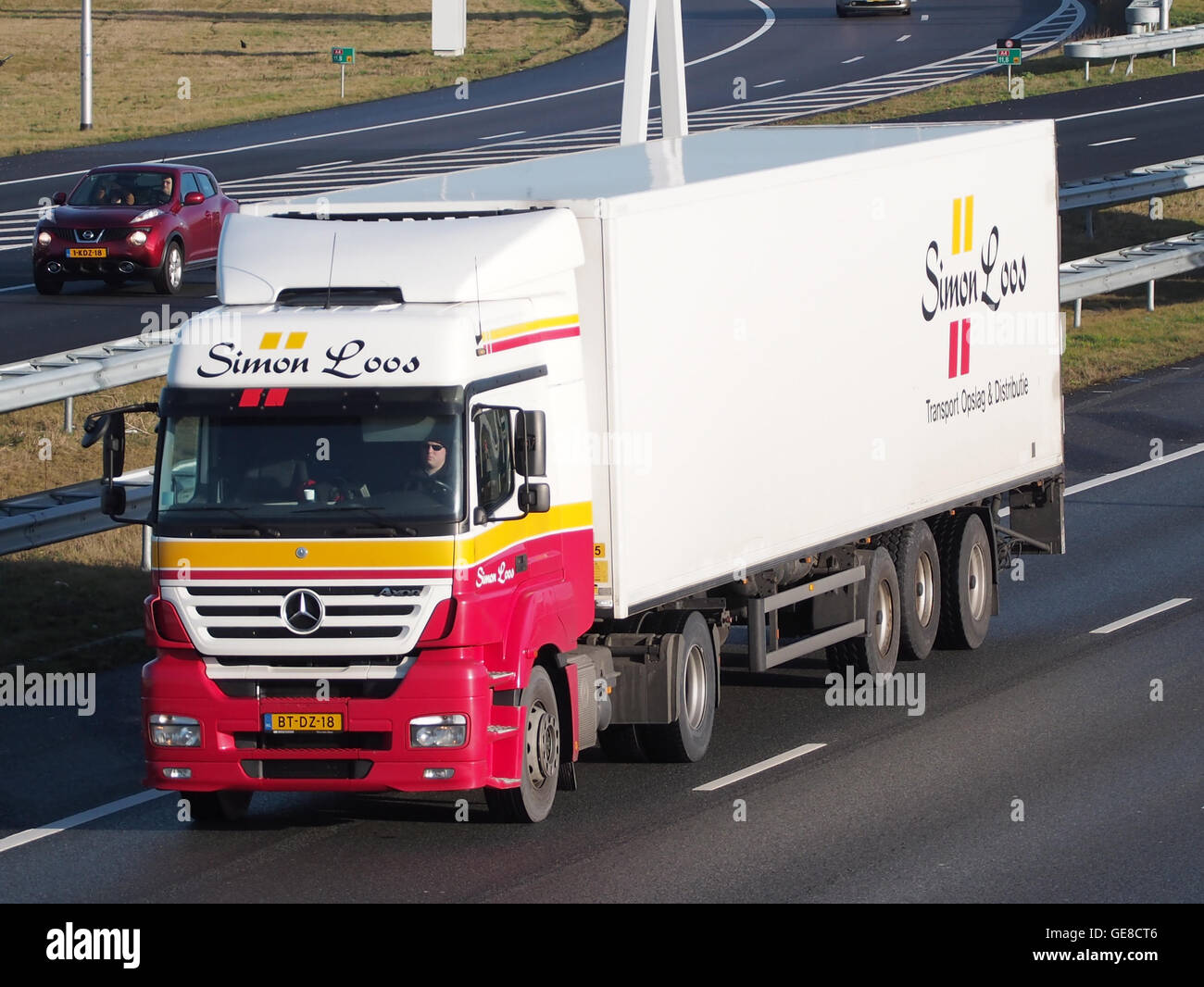 Mercedes acor hi-res stock photography and images - Alamy