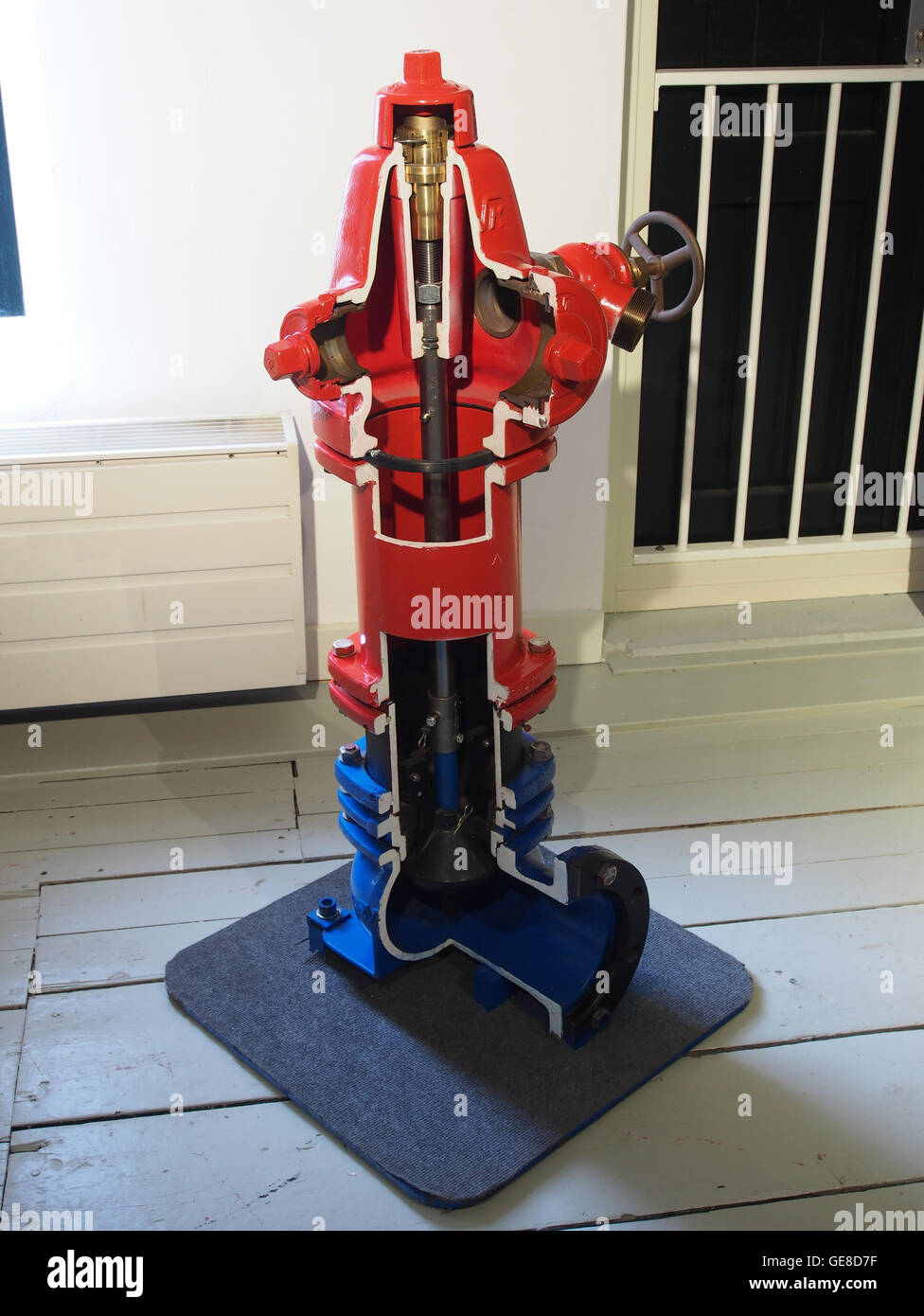 Public safety emergency response hi-res stock photography and images ...