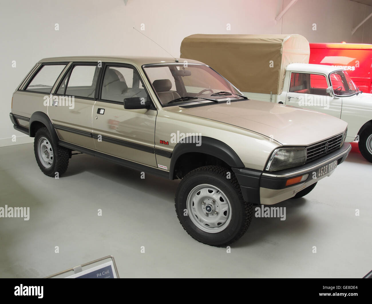 Peugeot 505 Stock Photos & Peugeot 505 Stock Images - Alamy