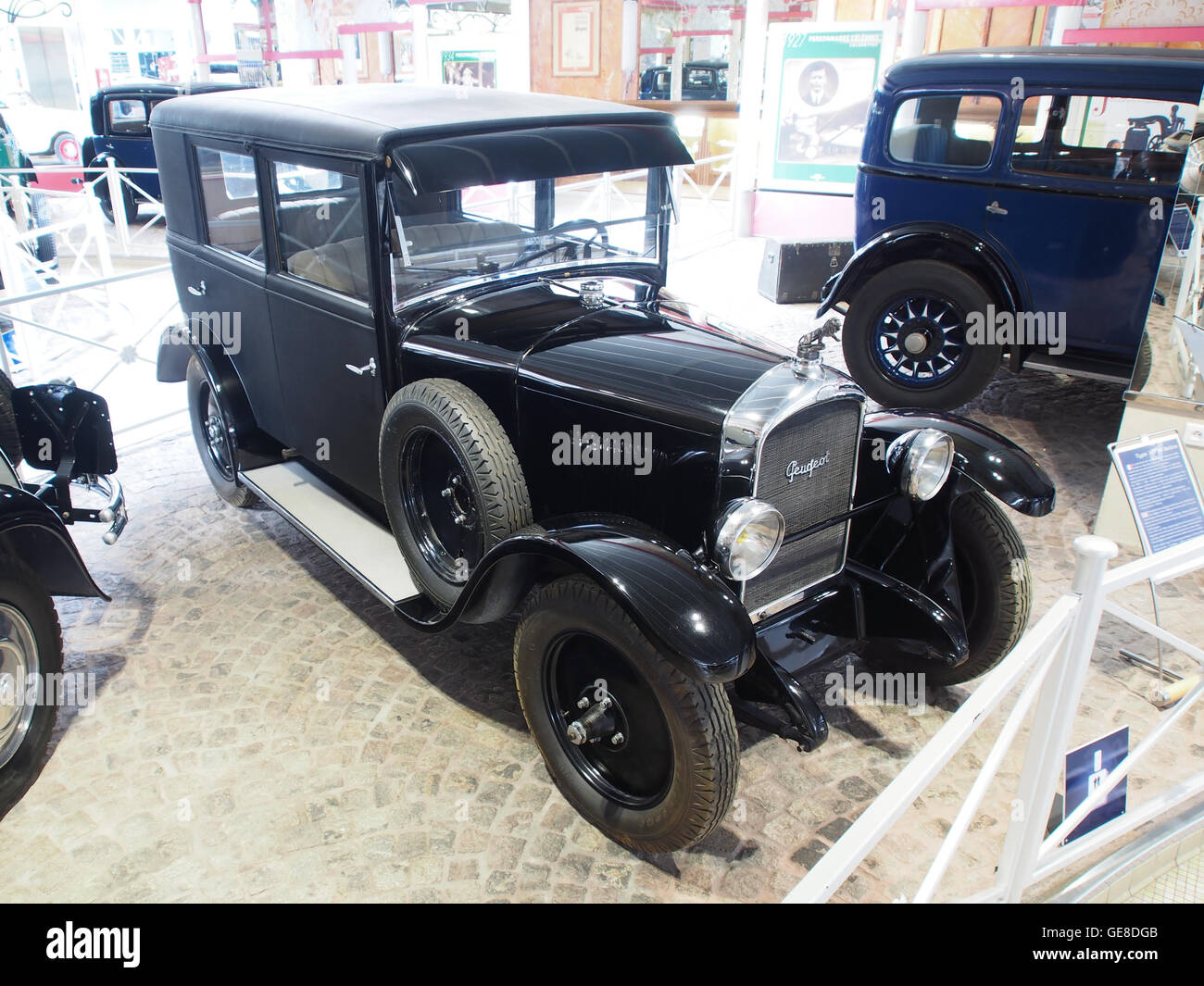The Peugeot Type 177 Berline was a luxury car produced in the late ...