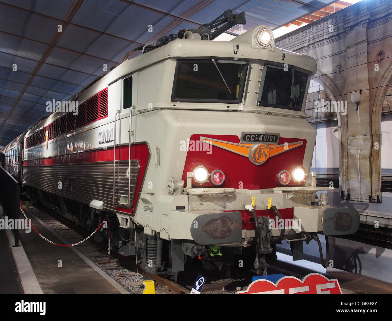 The SNCF CC-40101 is a French electric locomotive built by Alstom. It is part of the SNCF series ...