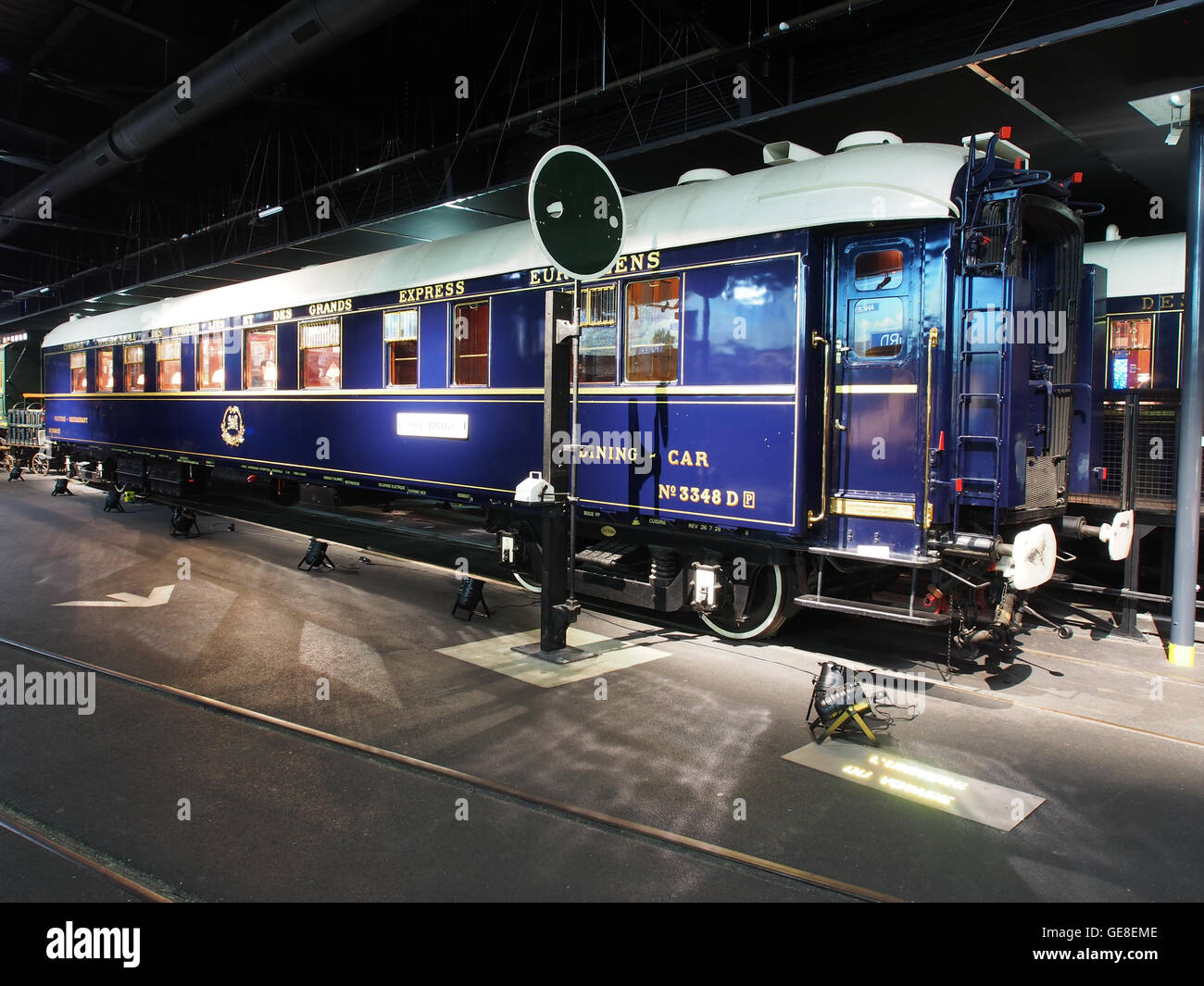 A historical photo of the 'Voiture-restaurant 3348' from the Compagnie ...