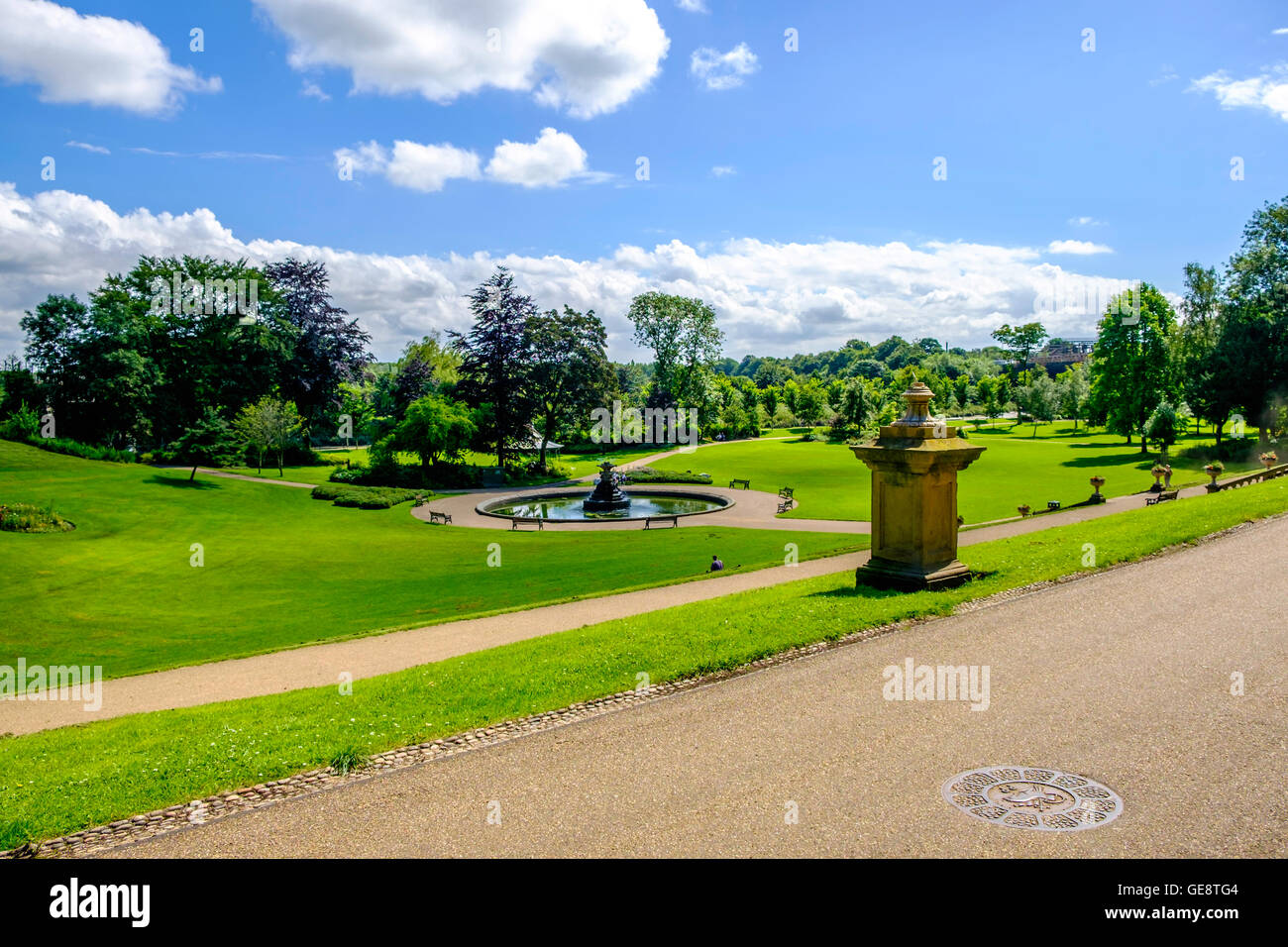 Avenham park preston hi-res stock photography and images - Alamy