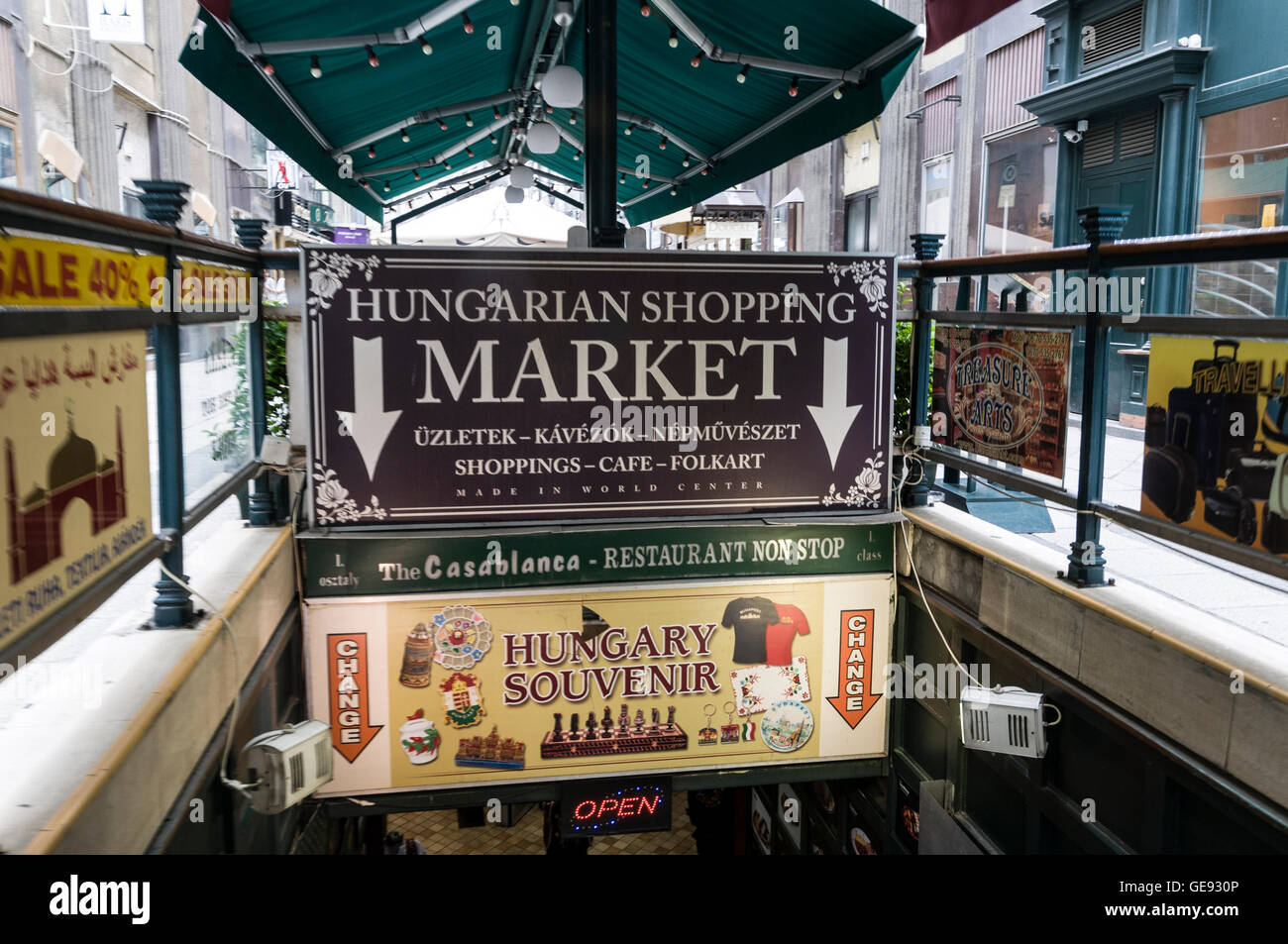 Undercover market budapest hi-res stock photography and images - Alamy