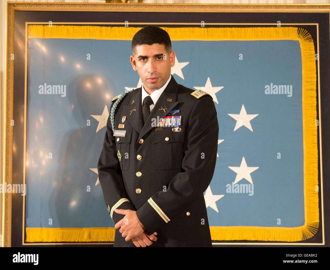 Capt florent groberg hi-res stock photography and images - Alamy