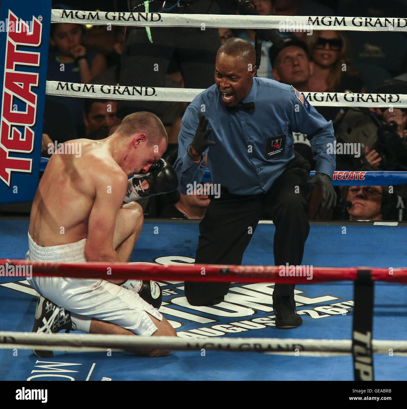 Las Vegas, Nevada, USA. 23rd July, 2016. Tommy Karpency fights against ...