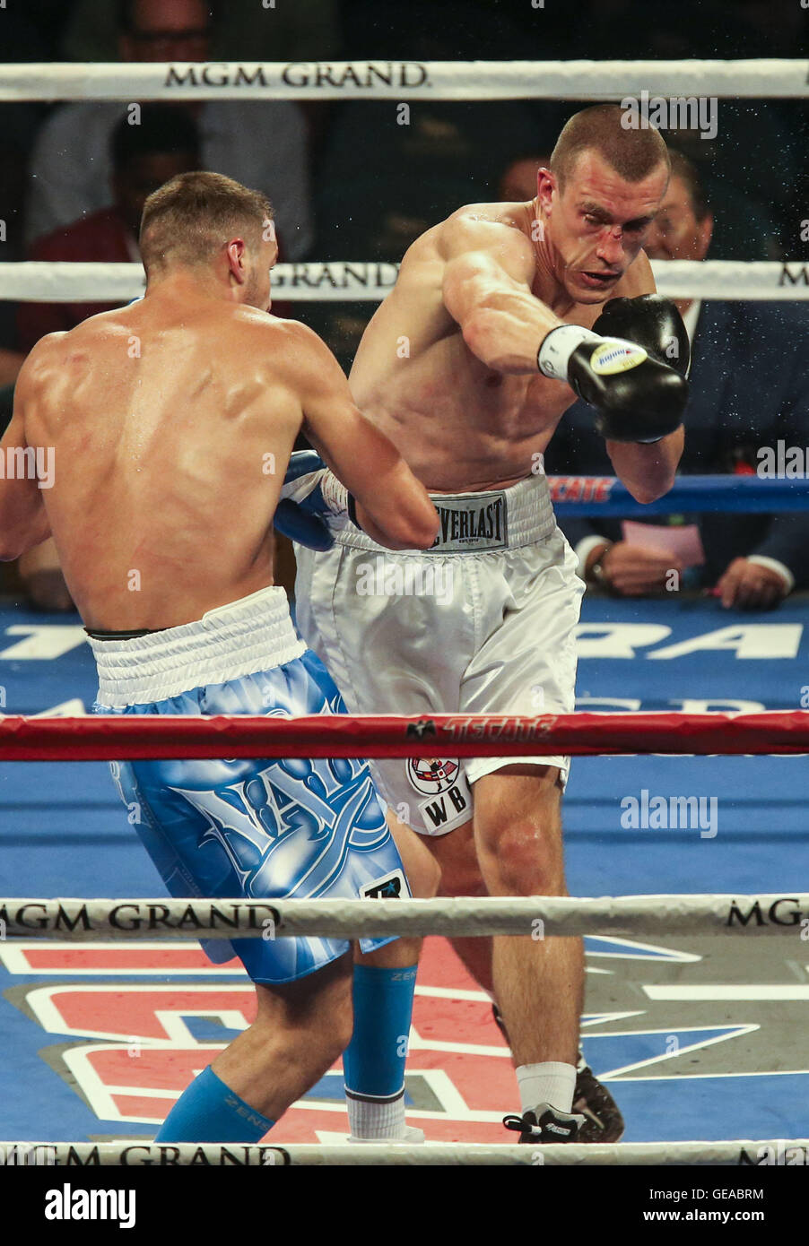 Las Vegas, Nevada, USA. 23rd July, 2016. Tommy Karpency fights against ...