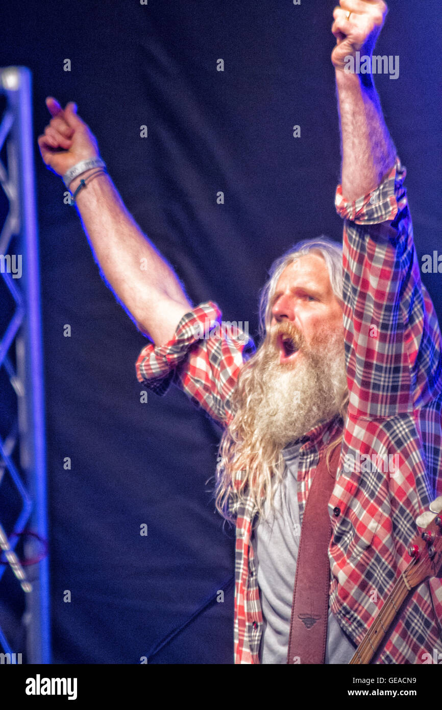 Jack bessant guitarist hi-res stock photography and images - Alamy