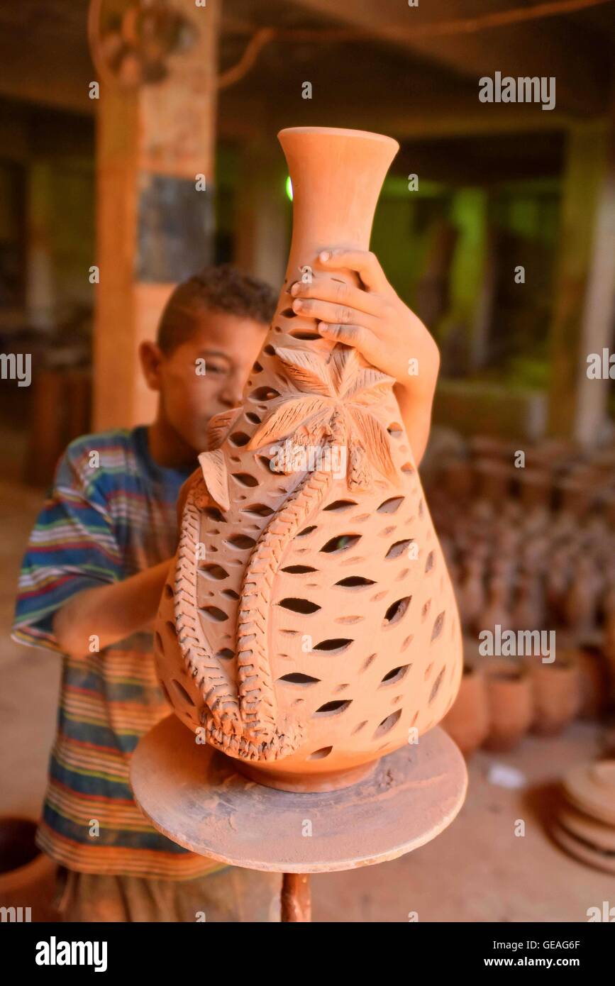 Ancient egyptian pottery workshop hi-res stock photography and images ...