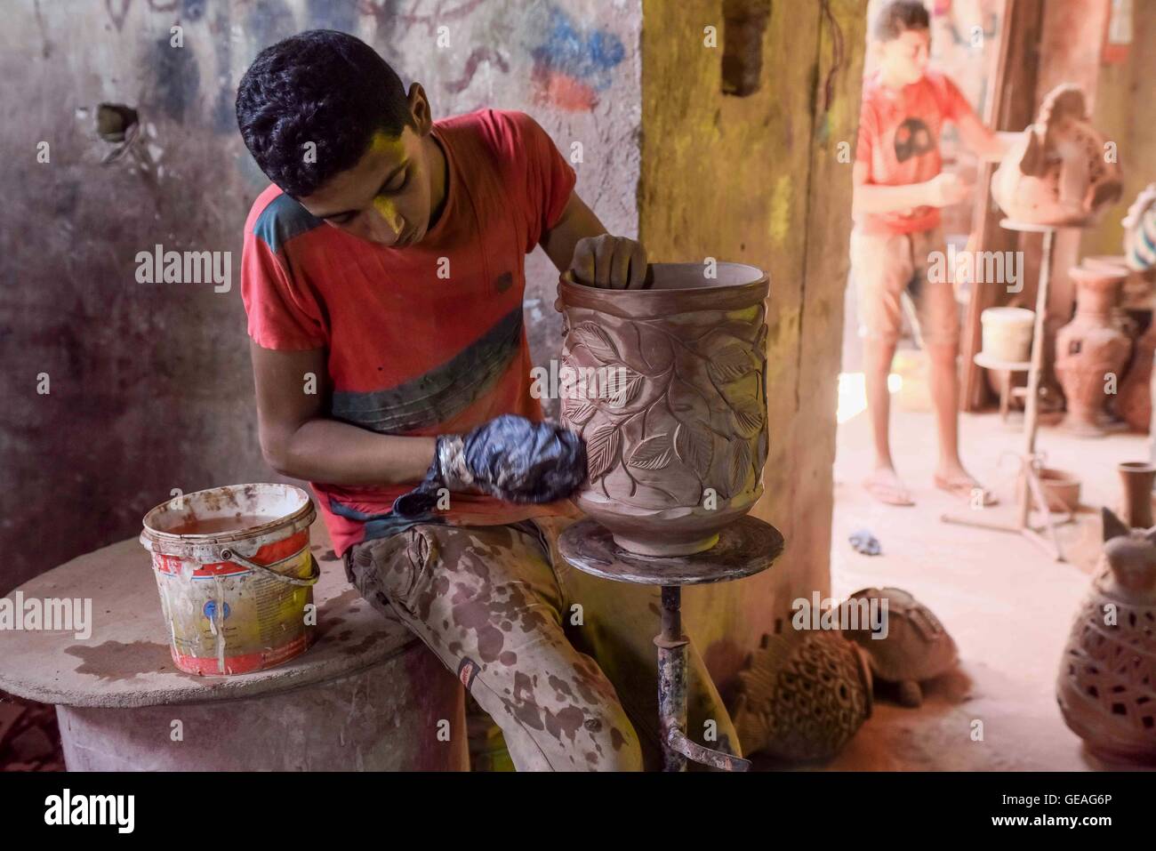 Ancient egyptian pottery workshop hi-res stock photography and images ...