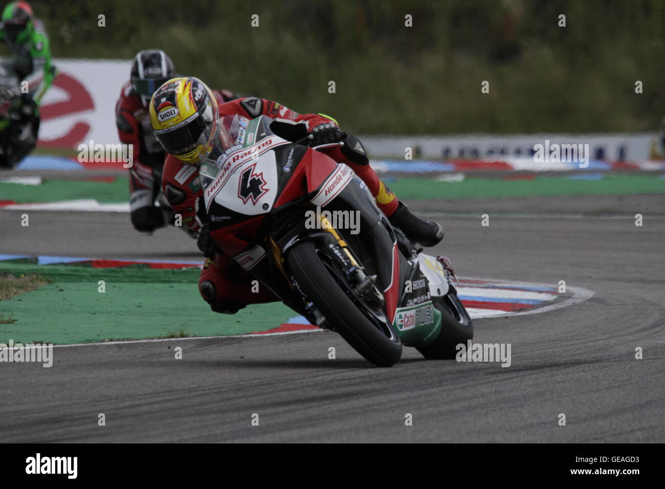 Dan Linfoot riding in the qualifying rounds of the MCE Insurance ...