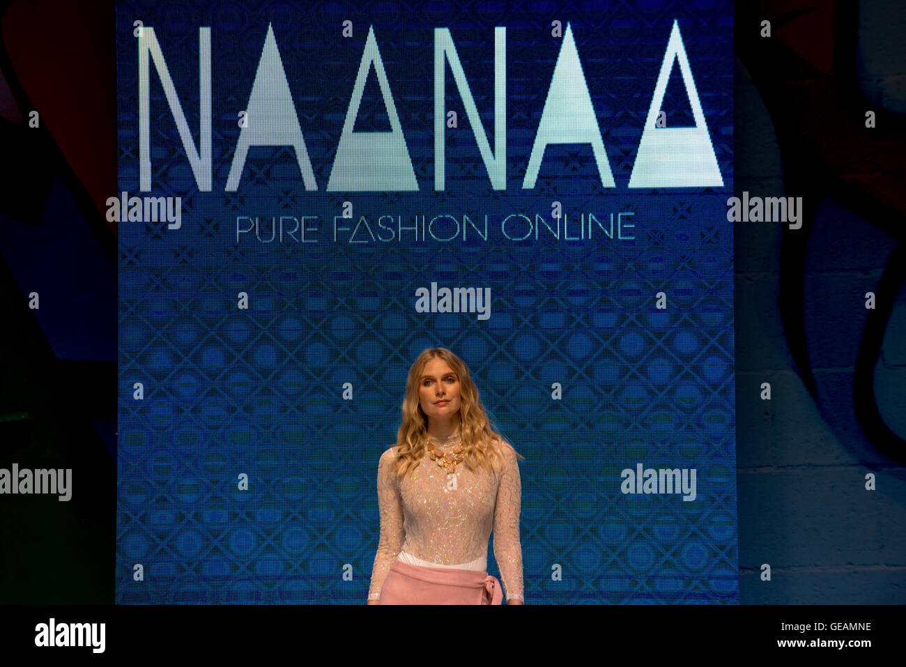 Pure london fashion show hi-res stock photography and images - Alamy