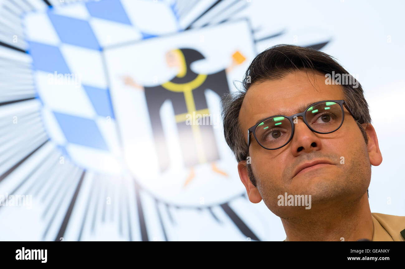 Munich, Germany. 25th July, 2016. Munich police spokesman Marcus da ...