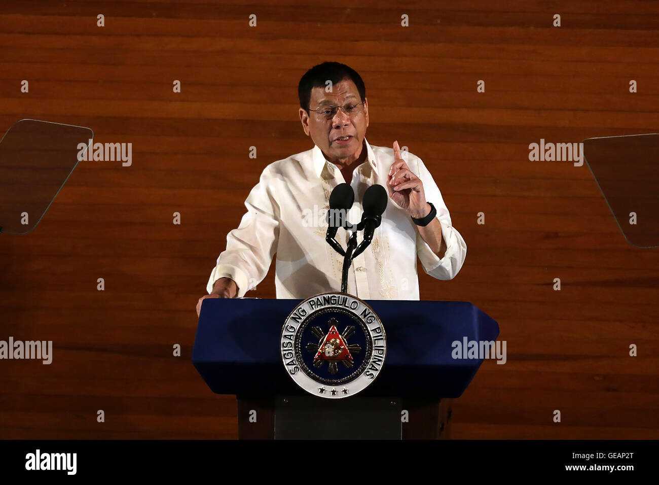 Rodrigo duterte speech philippine 2016 hi-res stock photography and ...