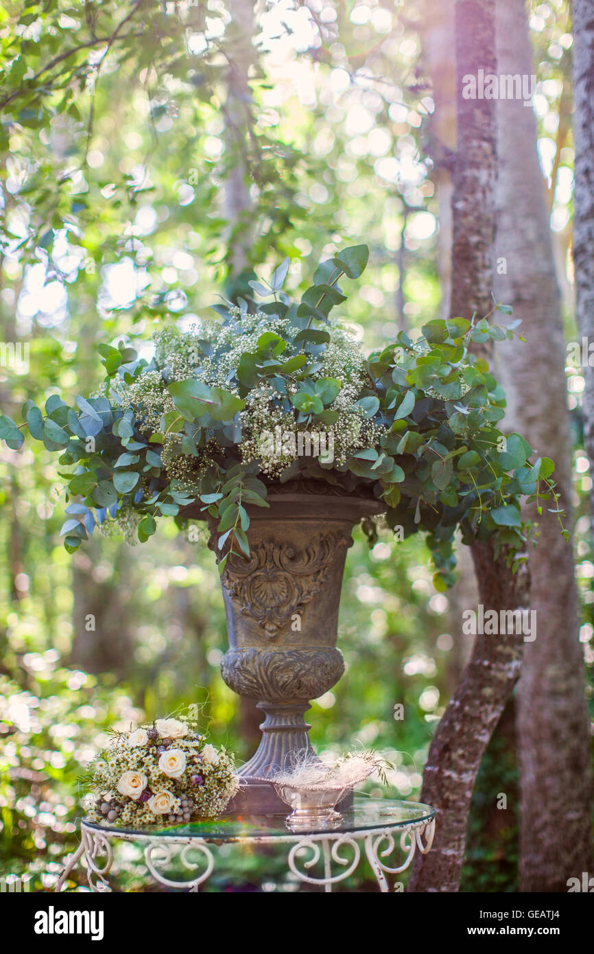 Flora decoration hi-res stock photography and images - Alamy