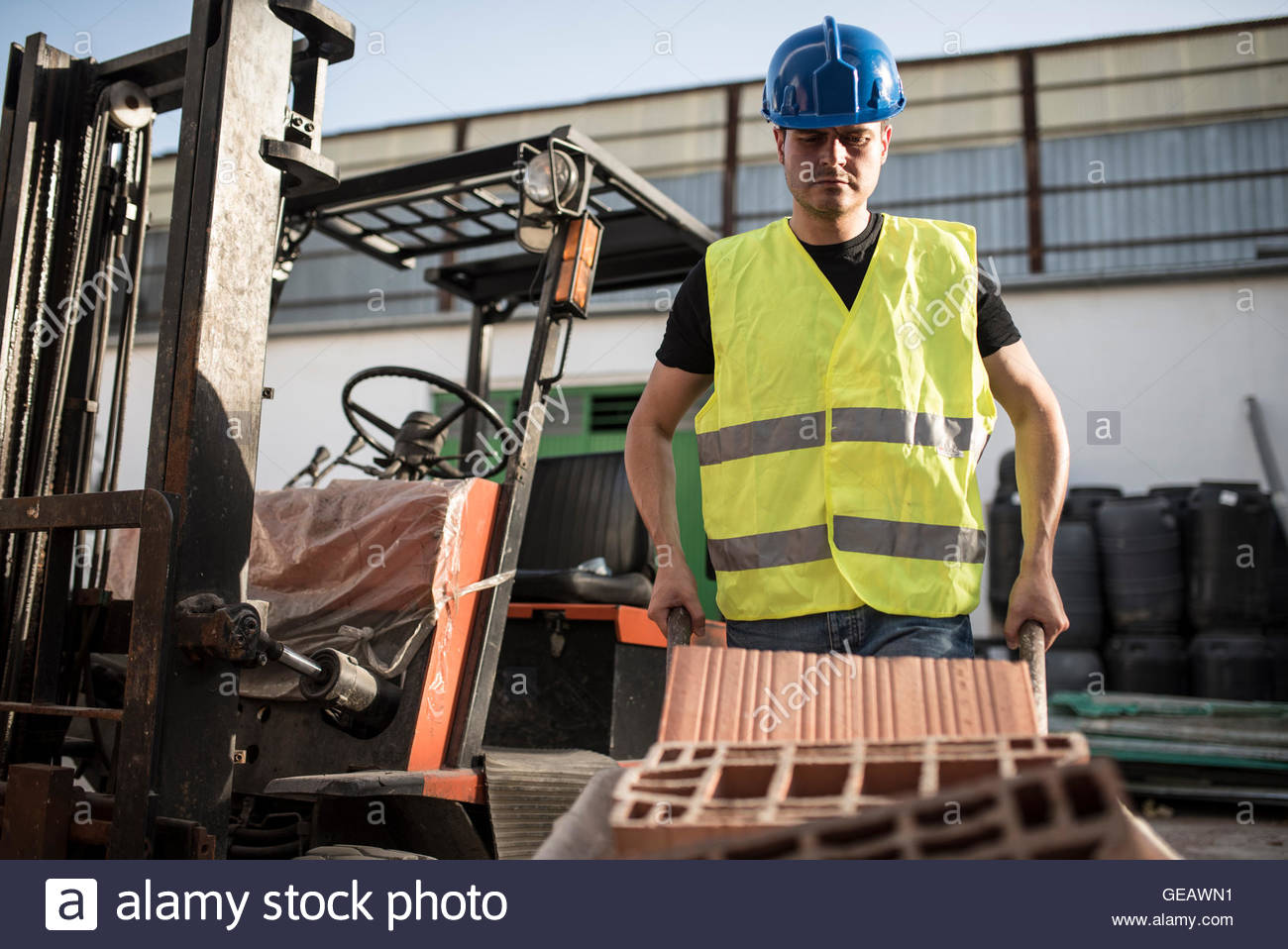 Wheel Barrow Stock Photos & Wheel Barrow Stock Images - Alamy