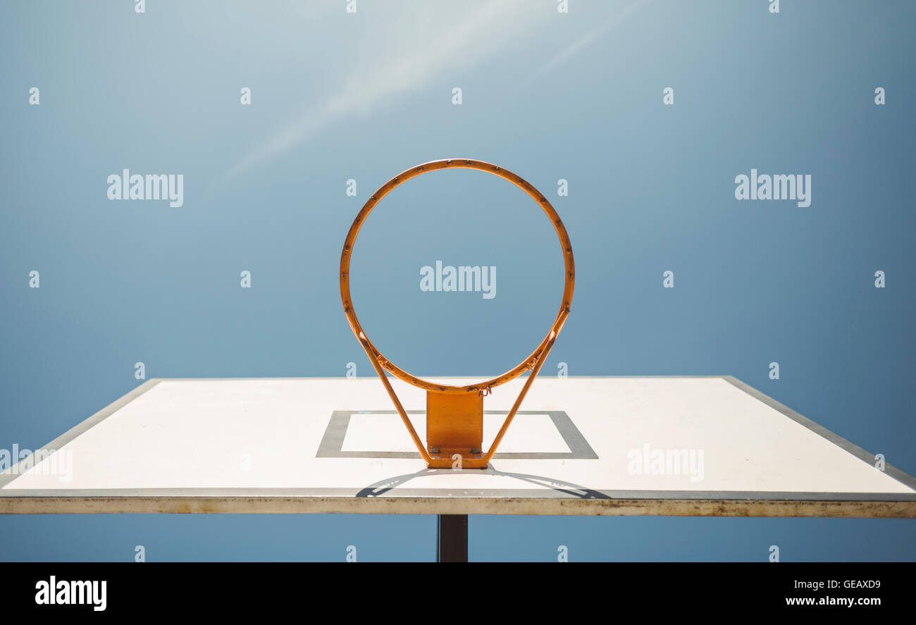 Aiming upward hi-res stock photography and images - Alamy