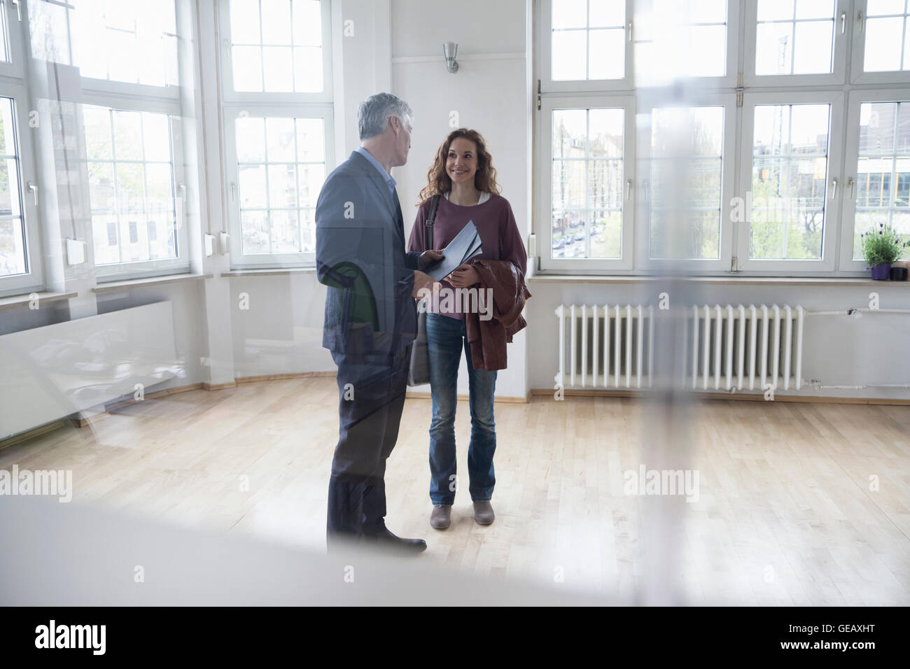 Real estate consultancy hi-res stock photography and images - Alamy