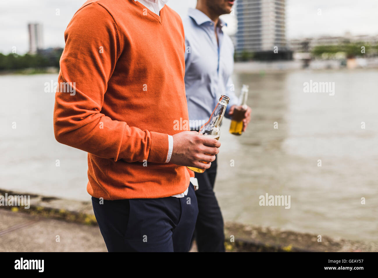 Friends colleagues on beer hi-res stock photography and images - Alamy