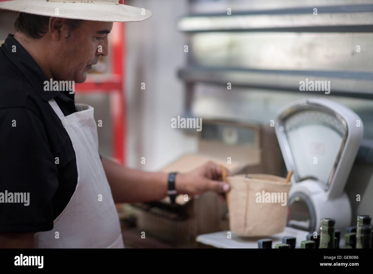 Native shopkeeper hi-res stock photography and images - Alamy