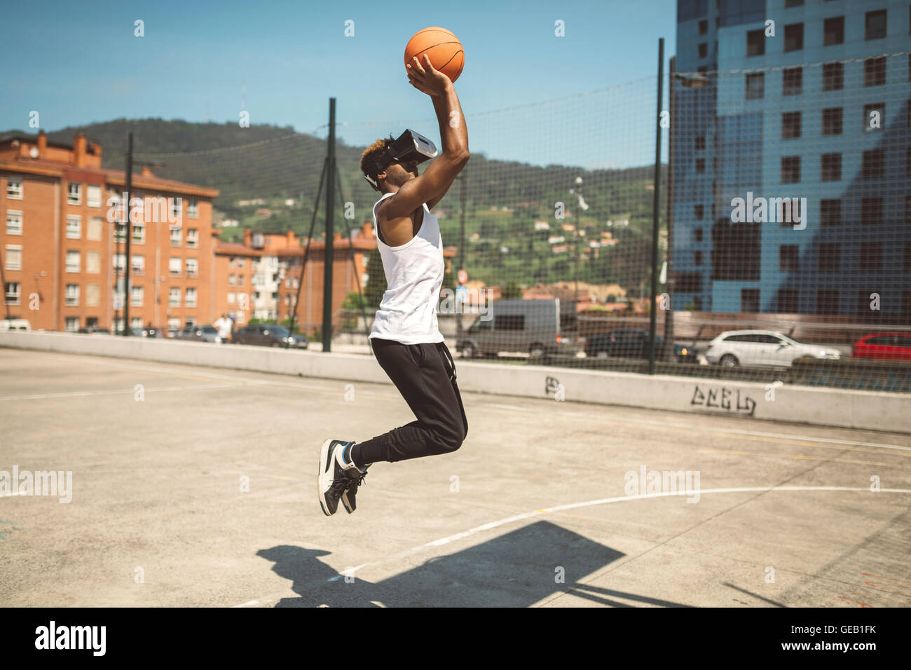 Virtual basketball hi-res stock photography and images - Alamy