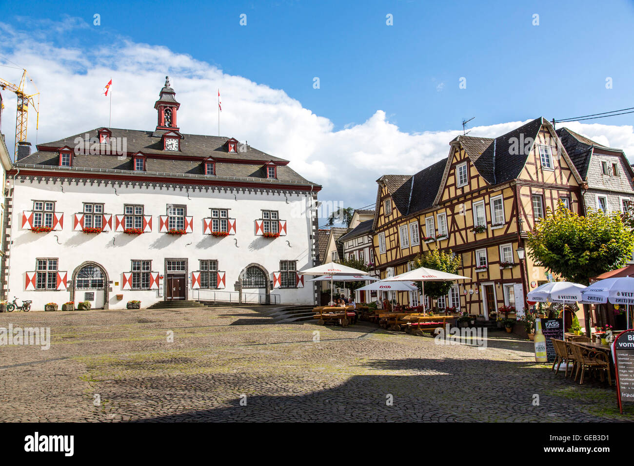 Historic old town of Linz, in the Rhine valley, Germany, market square ...