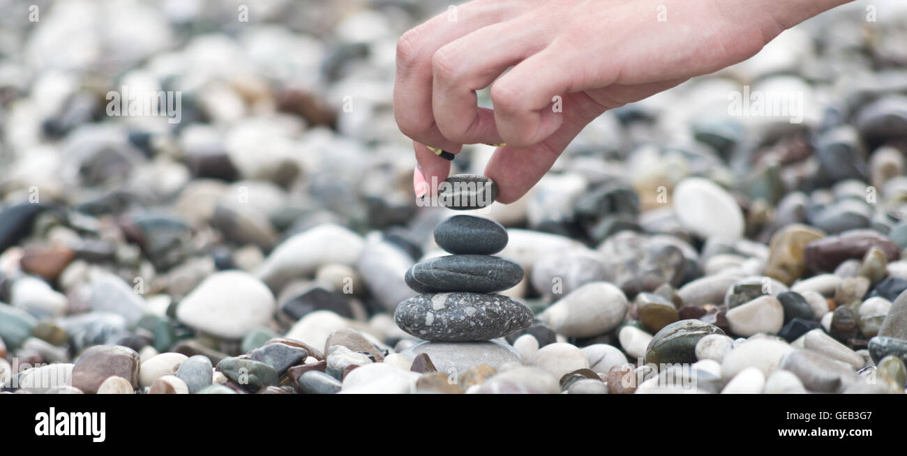 Balancing stones hi-res stock photography and images - Alamy