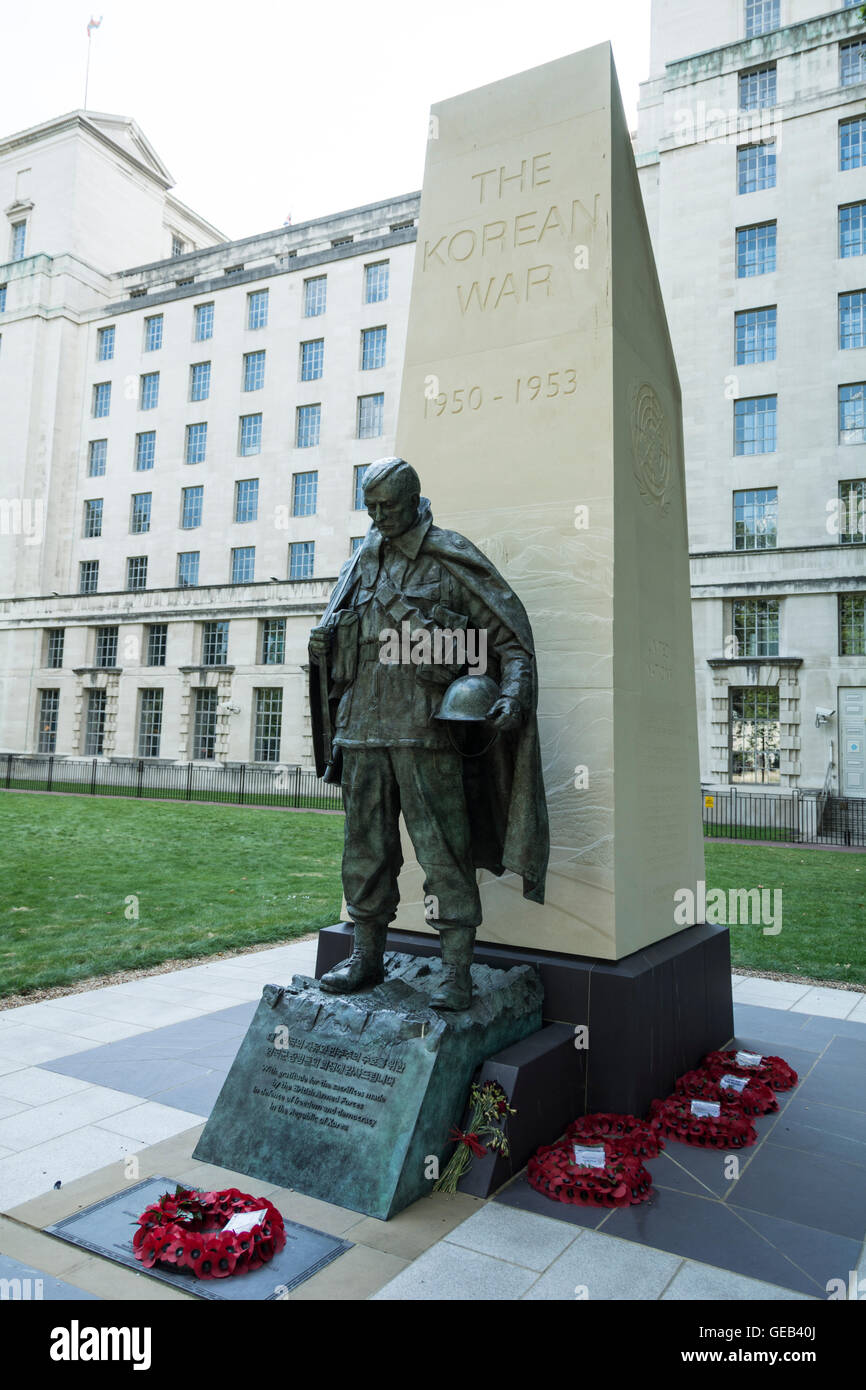 A memorial to the British soldiers in the Korean War on the Victoria ...