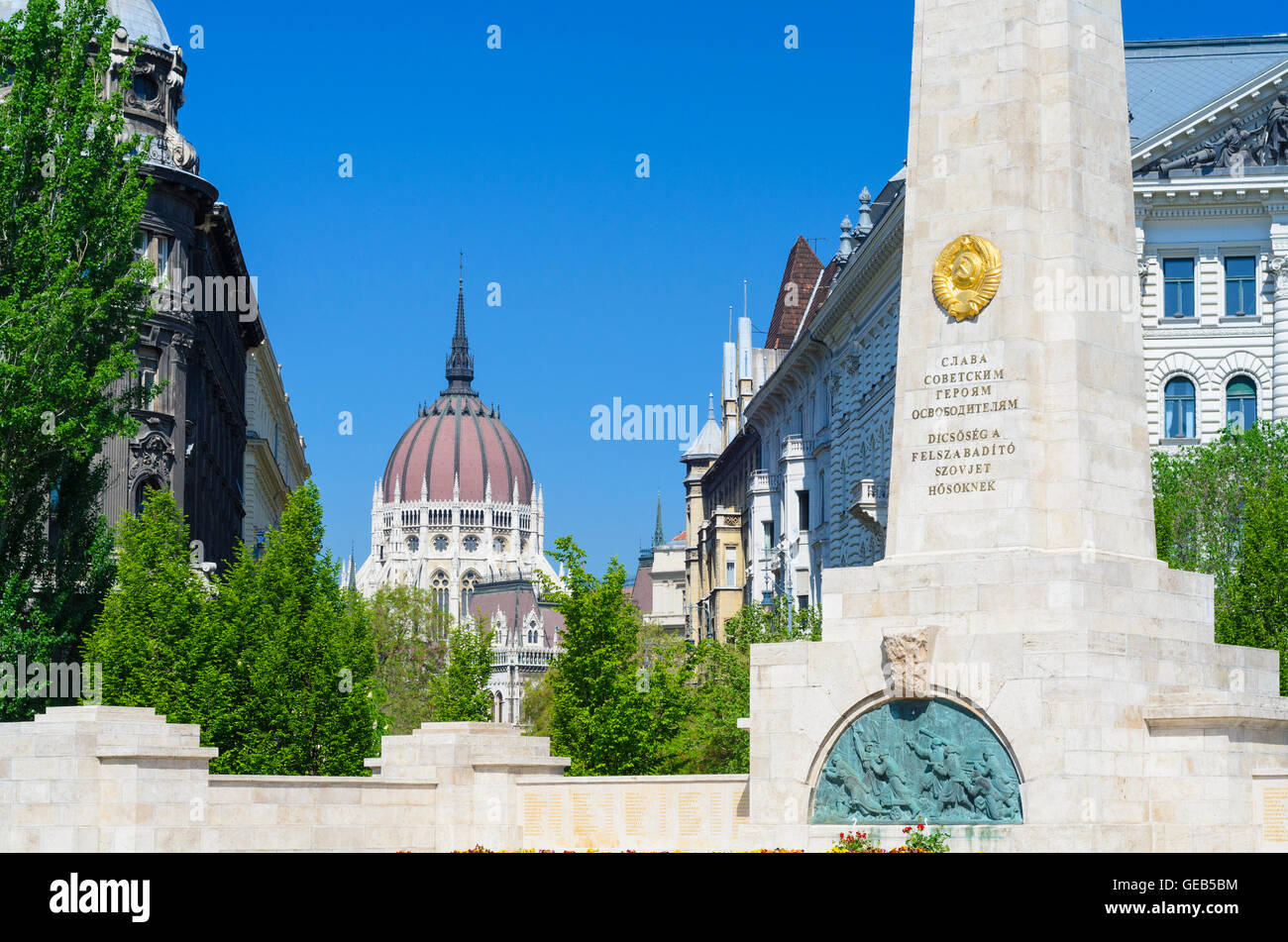 Budapest: Soviet liberation monument and Parliament, Hungary, Budapest ...