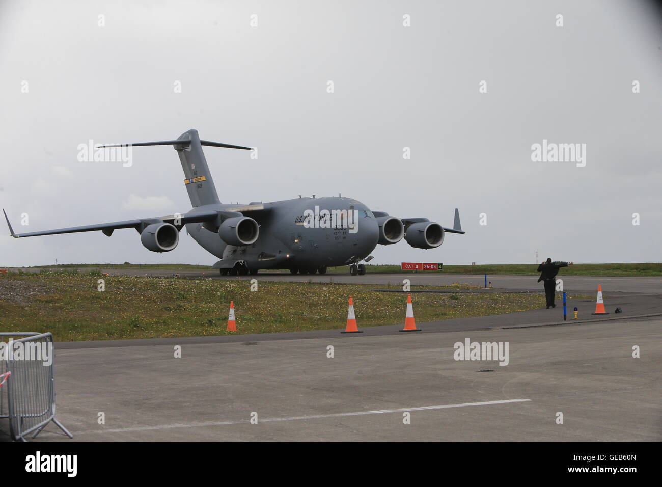 The Boeing C-17 Globemaster III is a large military transport aircraft ...
