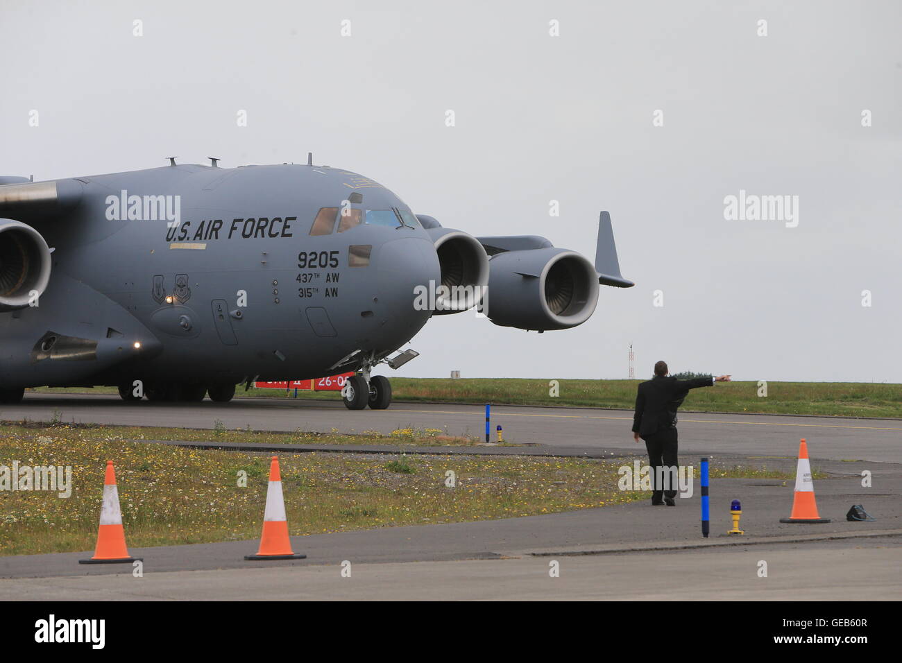 The Boeing C-17 Globemaster III is a large military transport aircraft ...