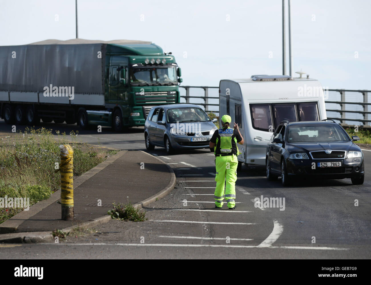 Traffic police directing uk hi-res stock photography and images - Alamy