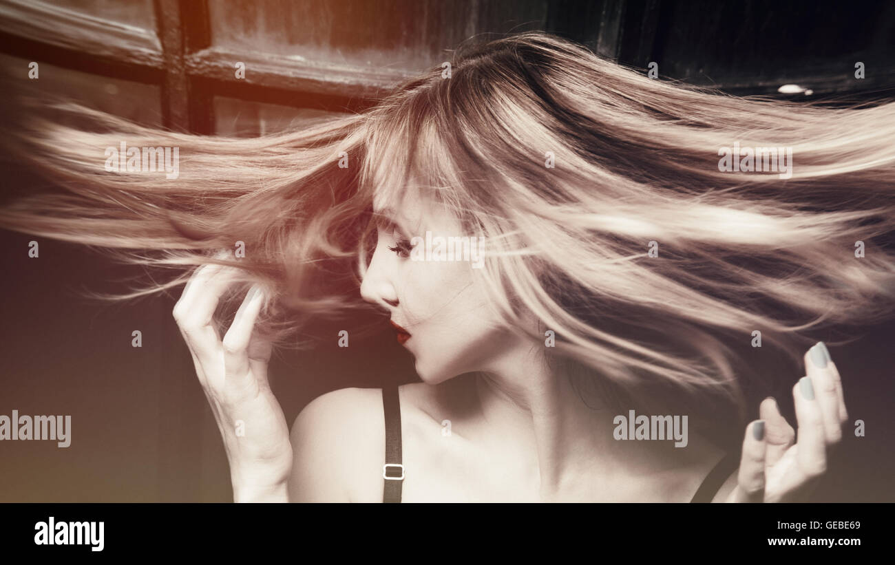 Portrait of a beautiful young dancing woman Stock Photo - Alamy