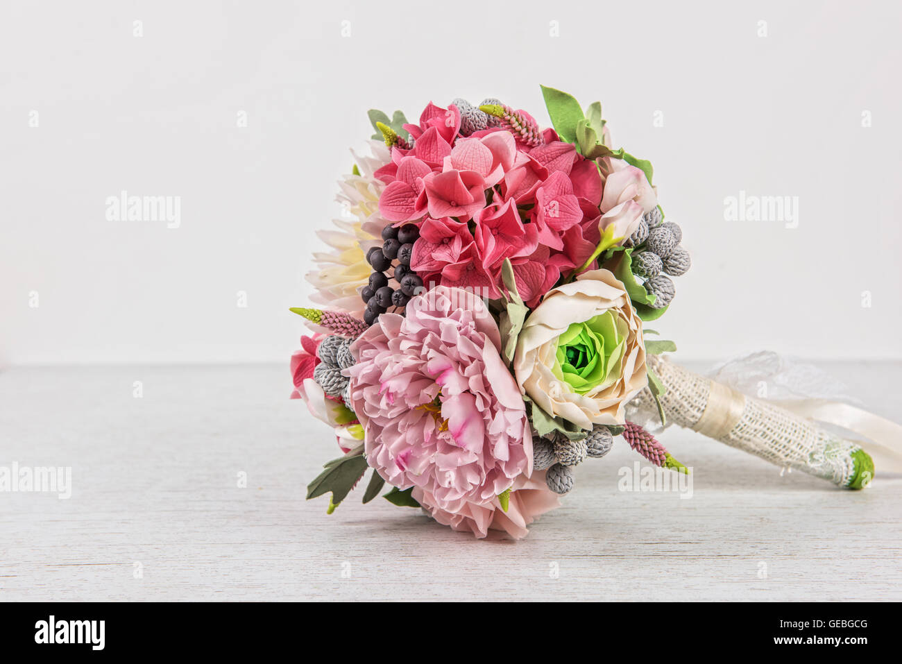 wedding flower composition Stock Photo - Alamy