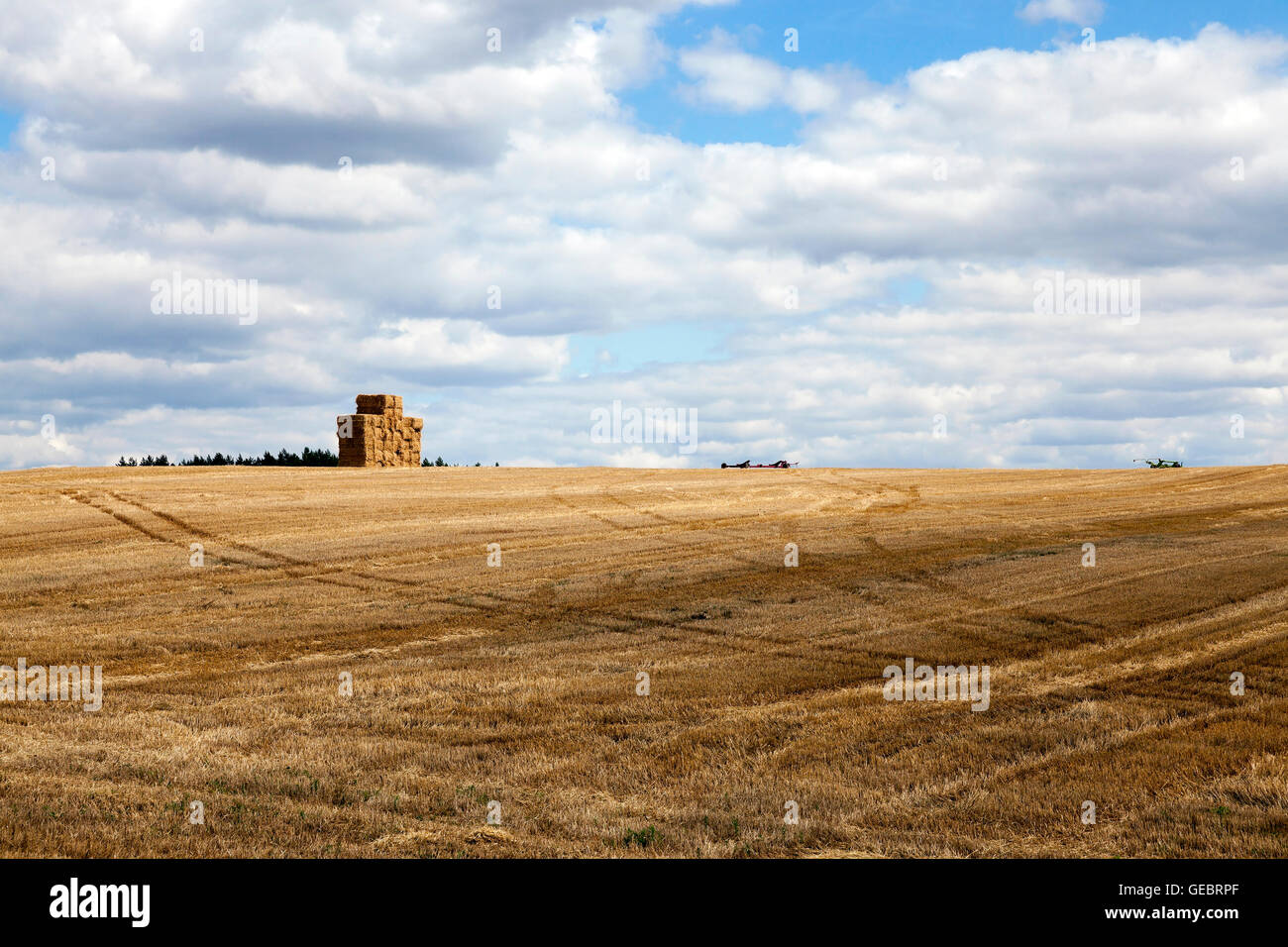 stack of wheat straw Stock Photo - Alamy