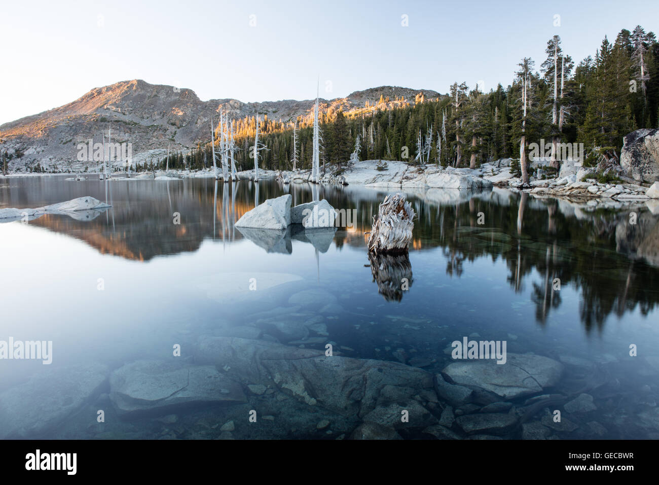 The scenic Lake Aloha is a gorgeous glacial basin high in the Sierra ...