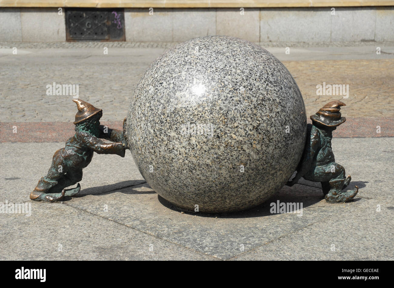 One of Wrocław’s most popular and iconic attractions - a dwarf duo ...
