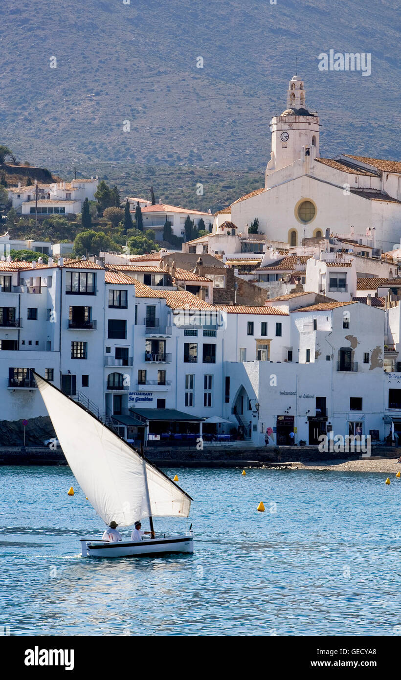Cadaqués. Traditional catalan sailboat ´Vela Latina´. Costa Brava ...