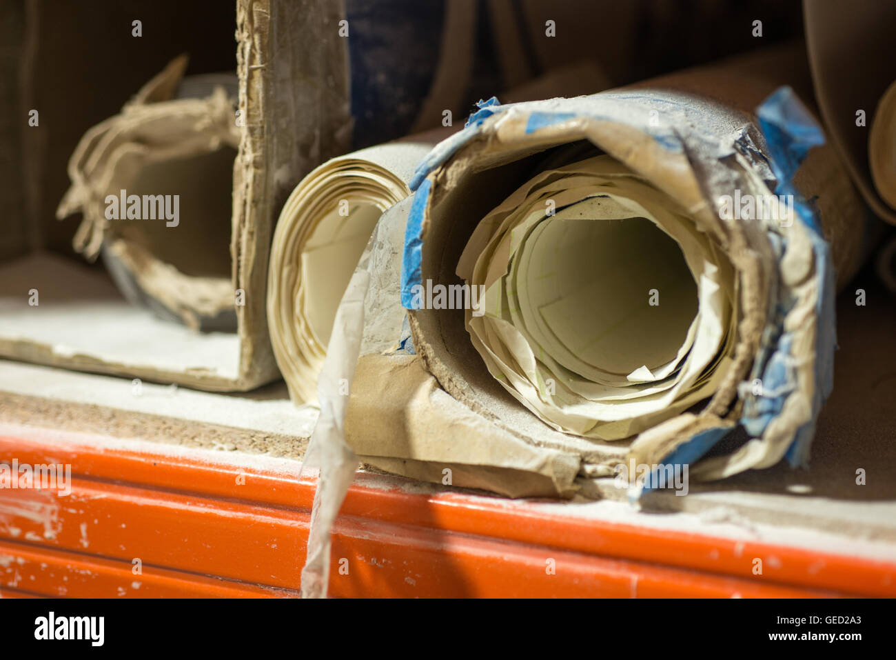 Plaster roll hi-res stock photography and images - Alamy