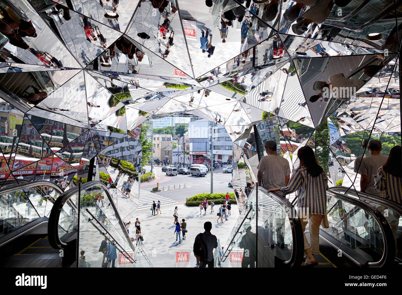 TOKYO JAPAN - JUNE 1,2016 :Entrance of Plaza building, Tokyu Plaza ...