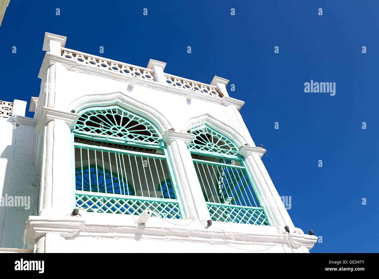 in oman new house brick building the city backgroun sky Stock Photo - Alamy