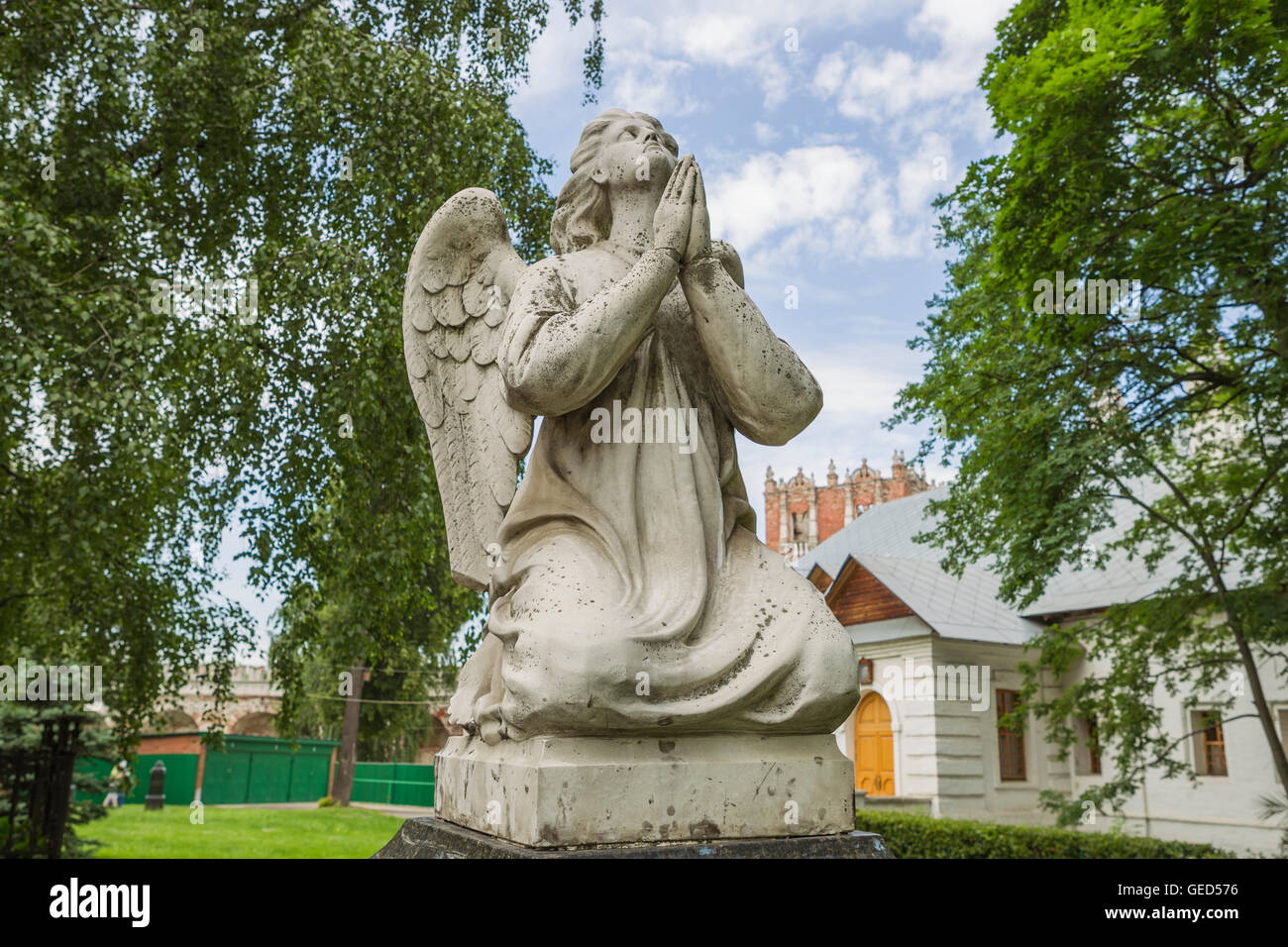 Novodevichy cemetery hi-res stock photography and images - Alamy