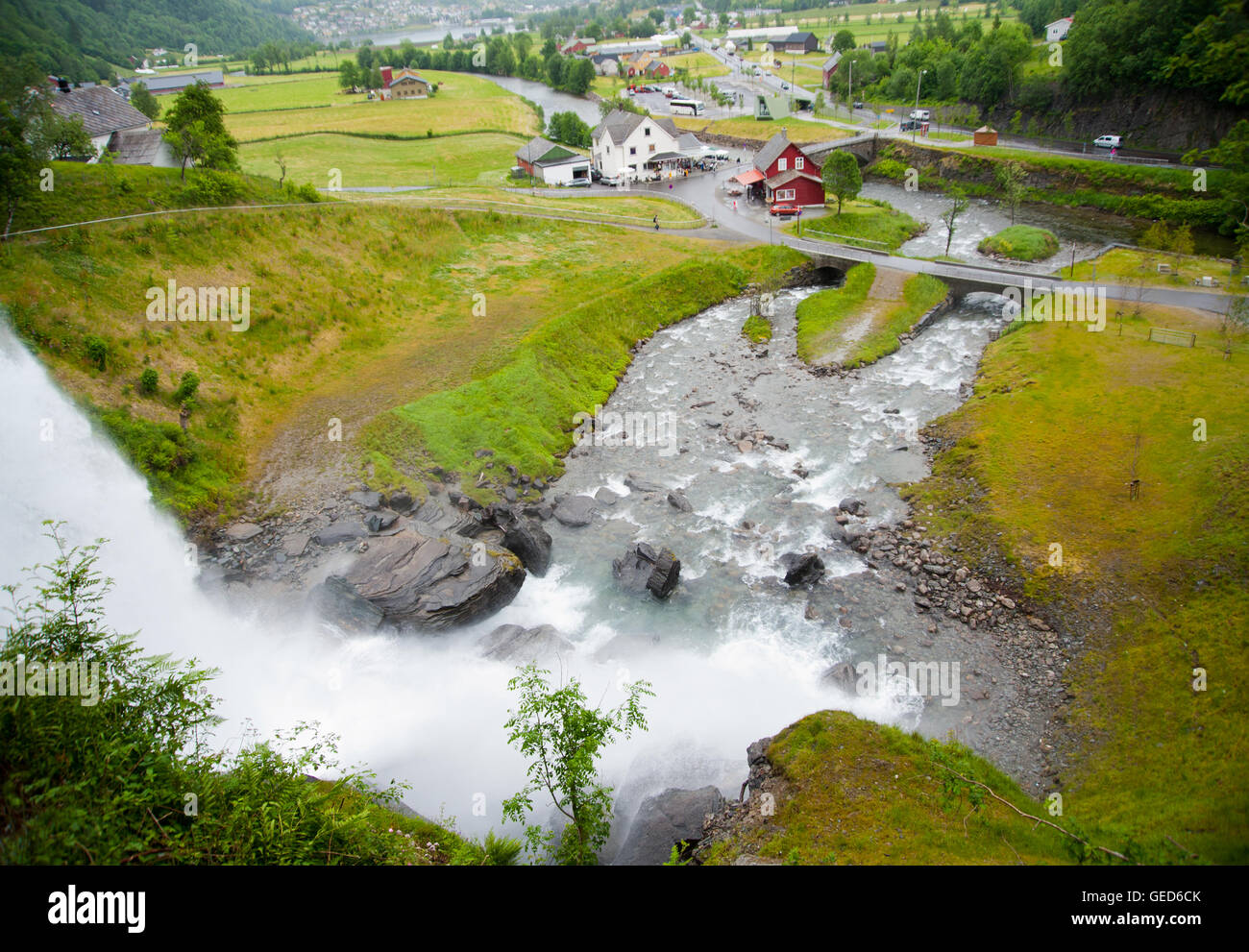 Falling down water hi-res stock photography and images - Alamy