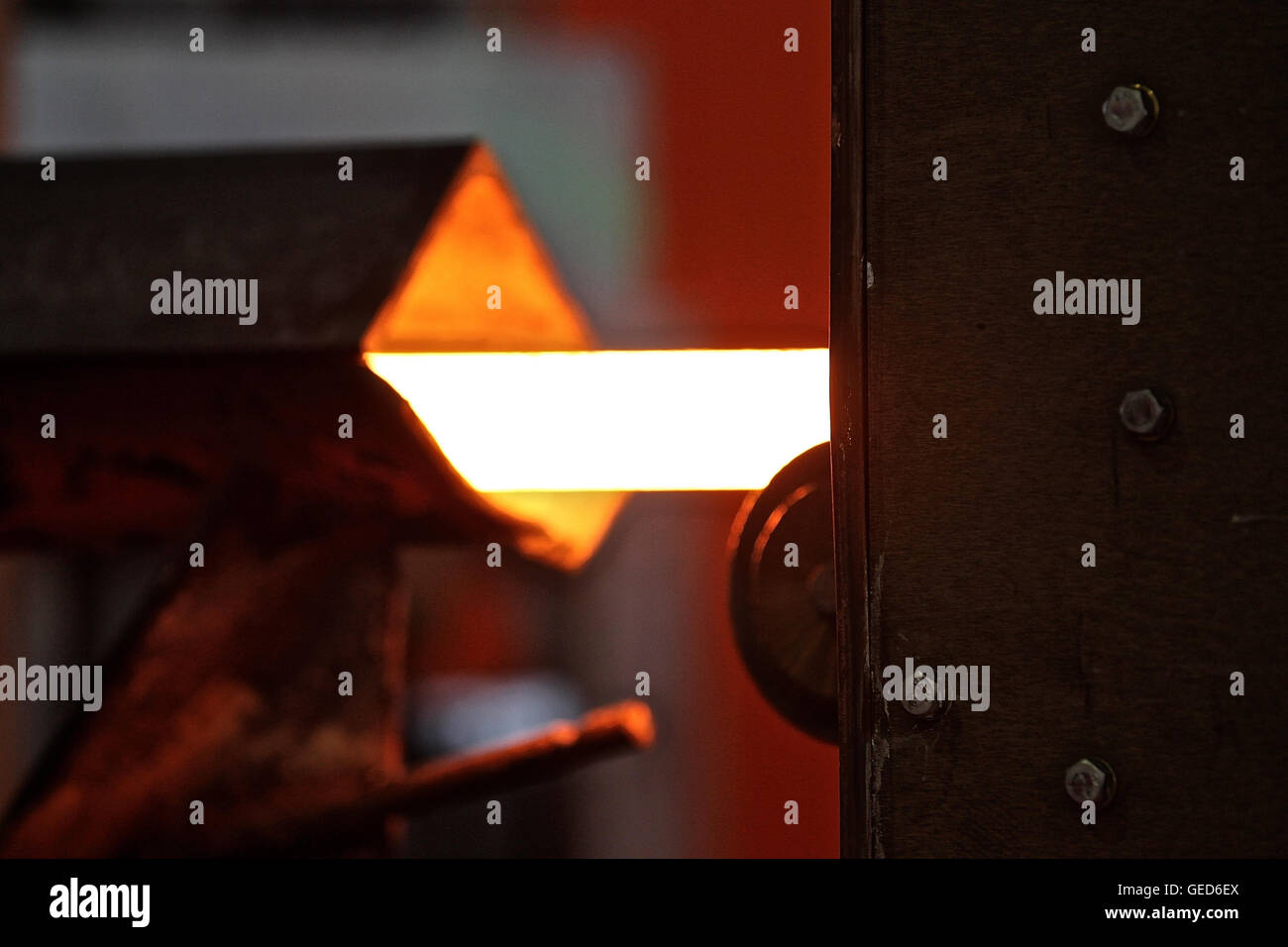 Heated metal rod hi-res stock photography and images - Alamy