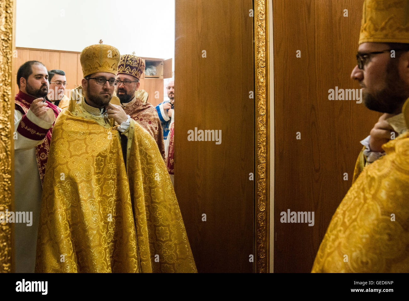 Deacon vestments High Resolution Stock Photography and Images - Alamy