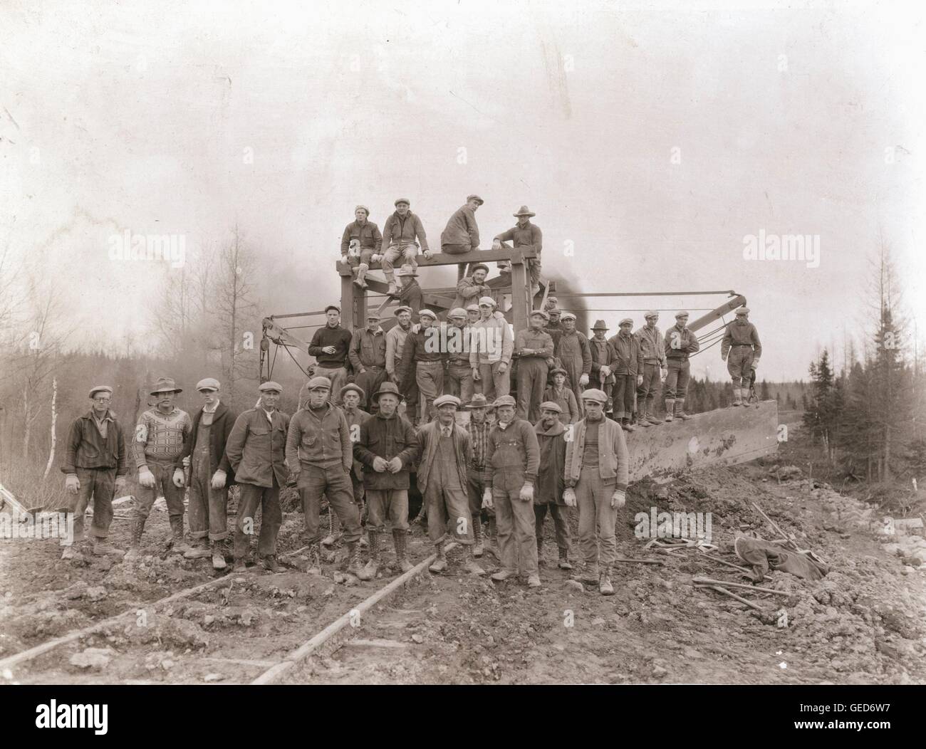 19th century railroad workers hi-res stock photography and images - Alamy