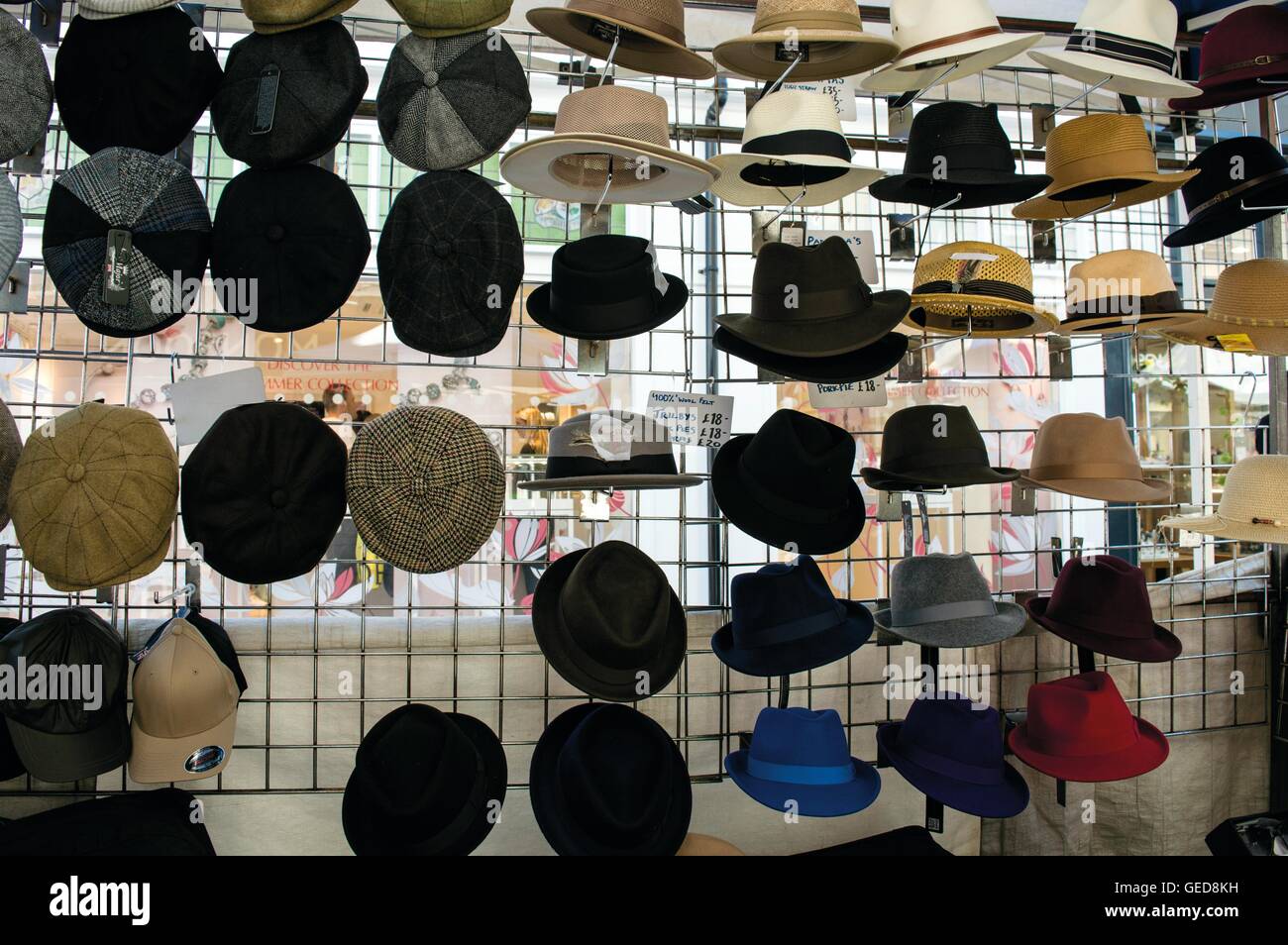 Hats in the market Stock Photo - Alamy