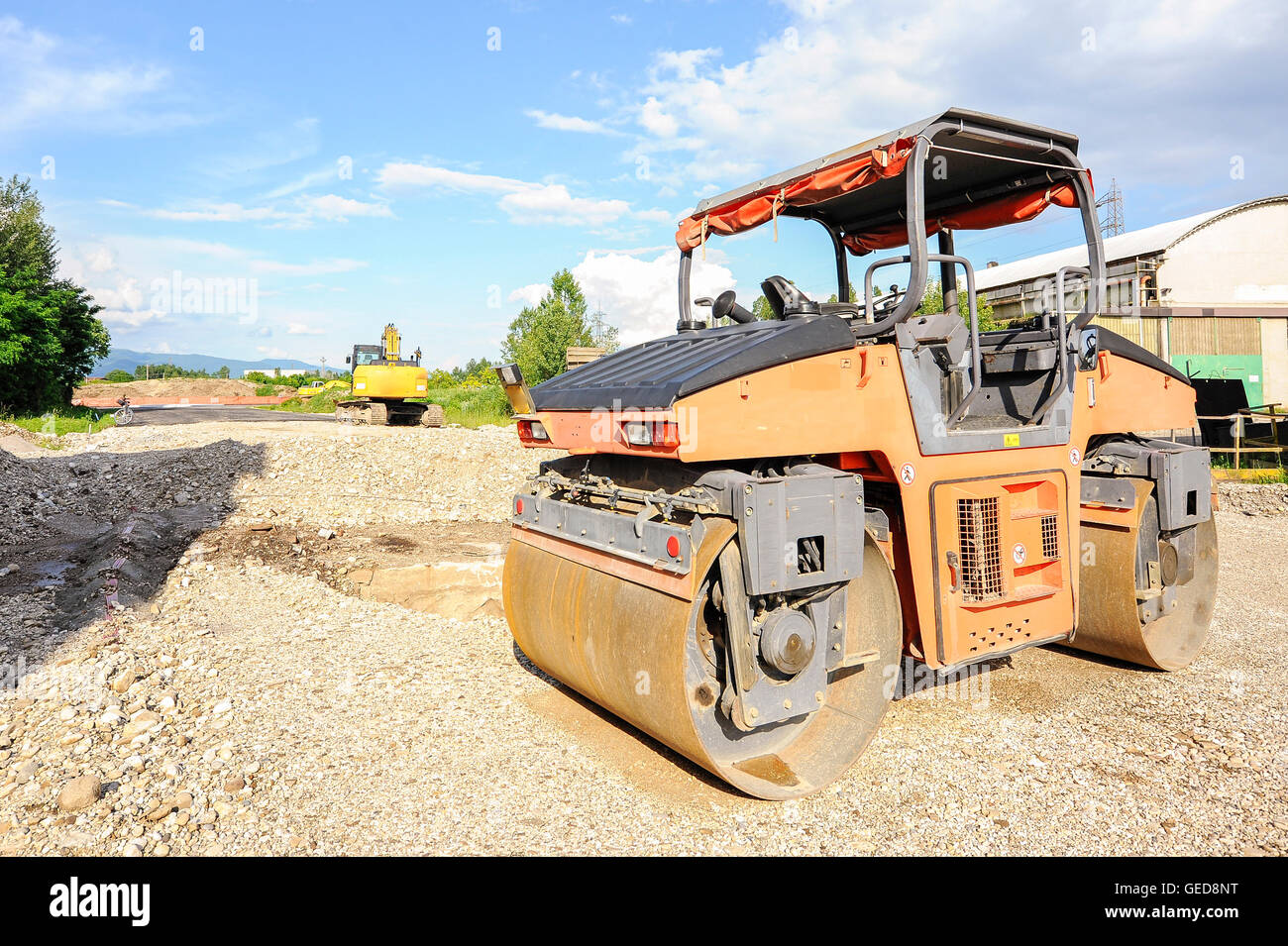 Road construction roller hi-res stock photography and images - Alamy